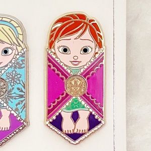 Disney | Jewelry | Disney Parks Trading Pins Frozen Anna And Elsa ...